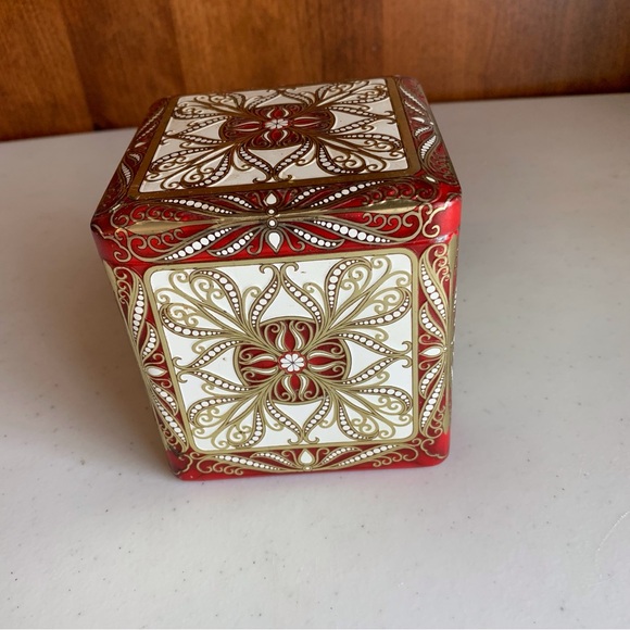 Holland | Accents | Vintage Embossed Tin Box Made In Holland Hinged Lid ...